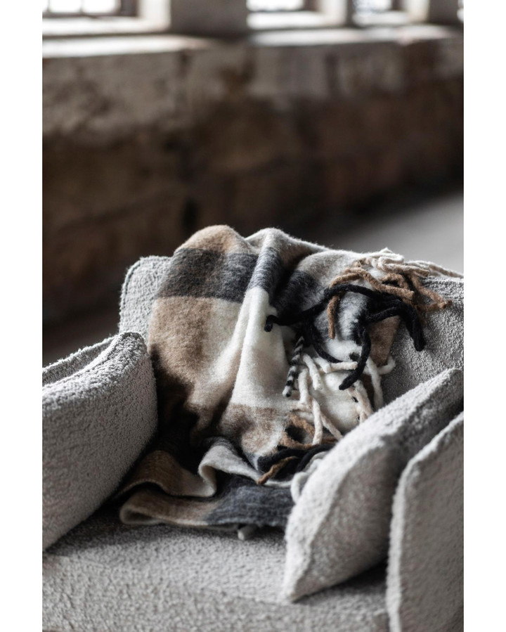 Pläd rutig Bello Grande - Beige - Jakobsdals | Lineahemma.se