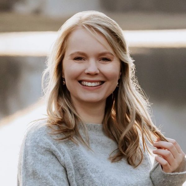 Lia Lohmann - Her Sacred Return Summit