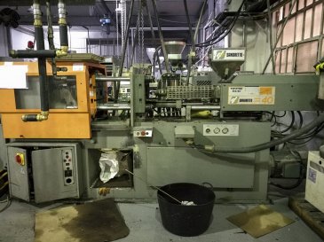 SANDRETTO S.7.40 Injection Moulding Machine
