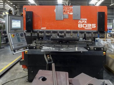 AMADA APX 8025 Bending Machine