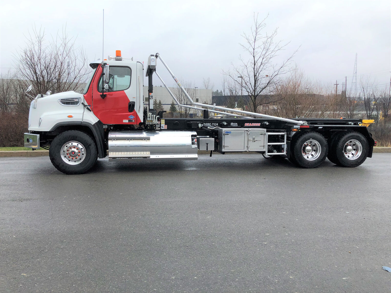 Hexagon Agility | Refuse side mount fuel system