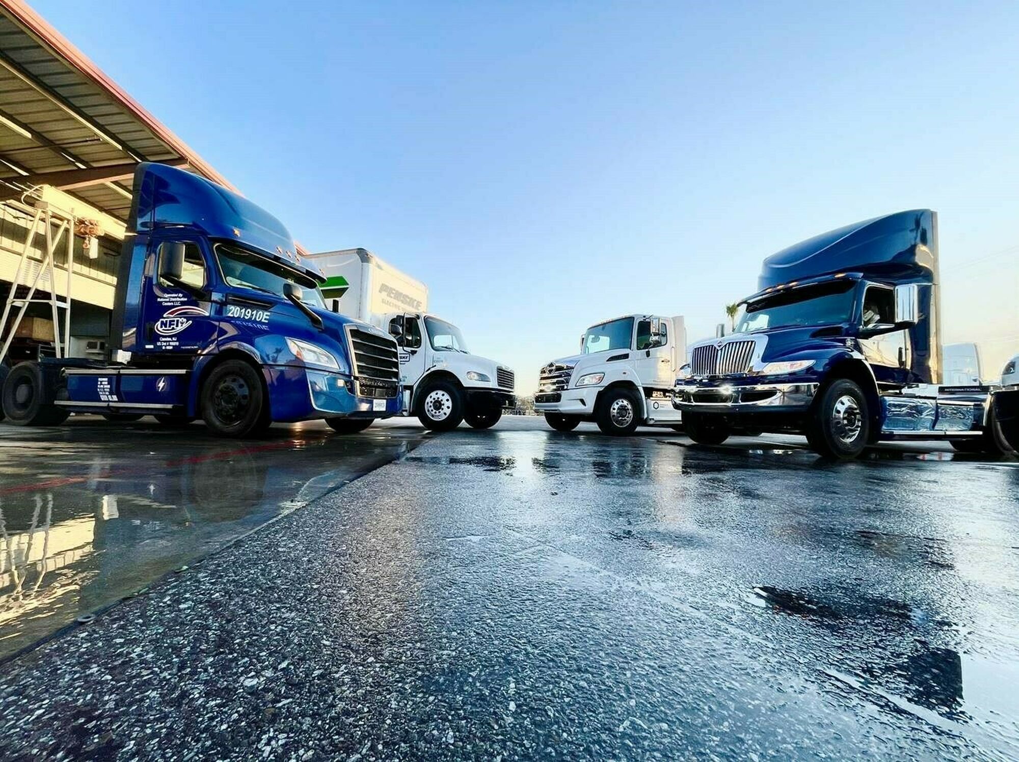 Hexagon | Commercial vehicles