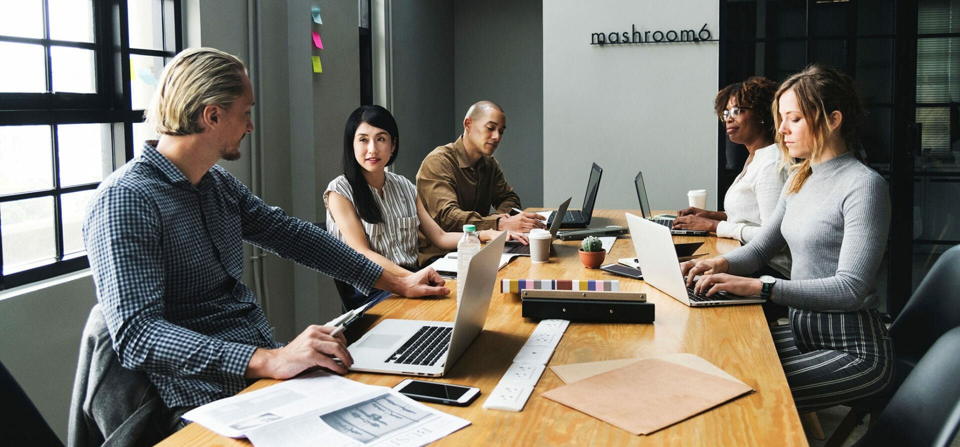 Top 5 blended learning best practices | Easygenerator