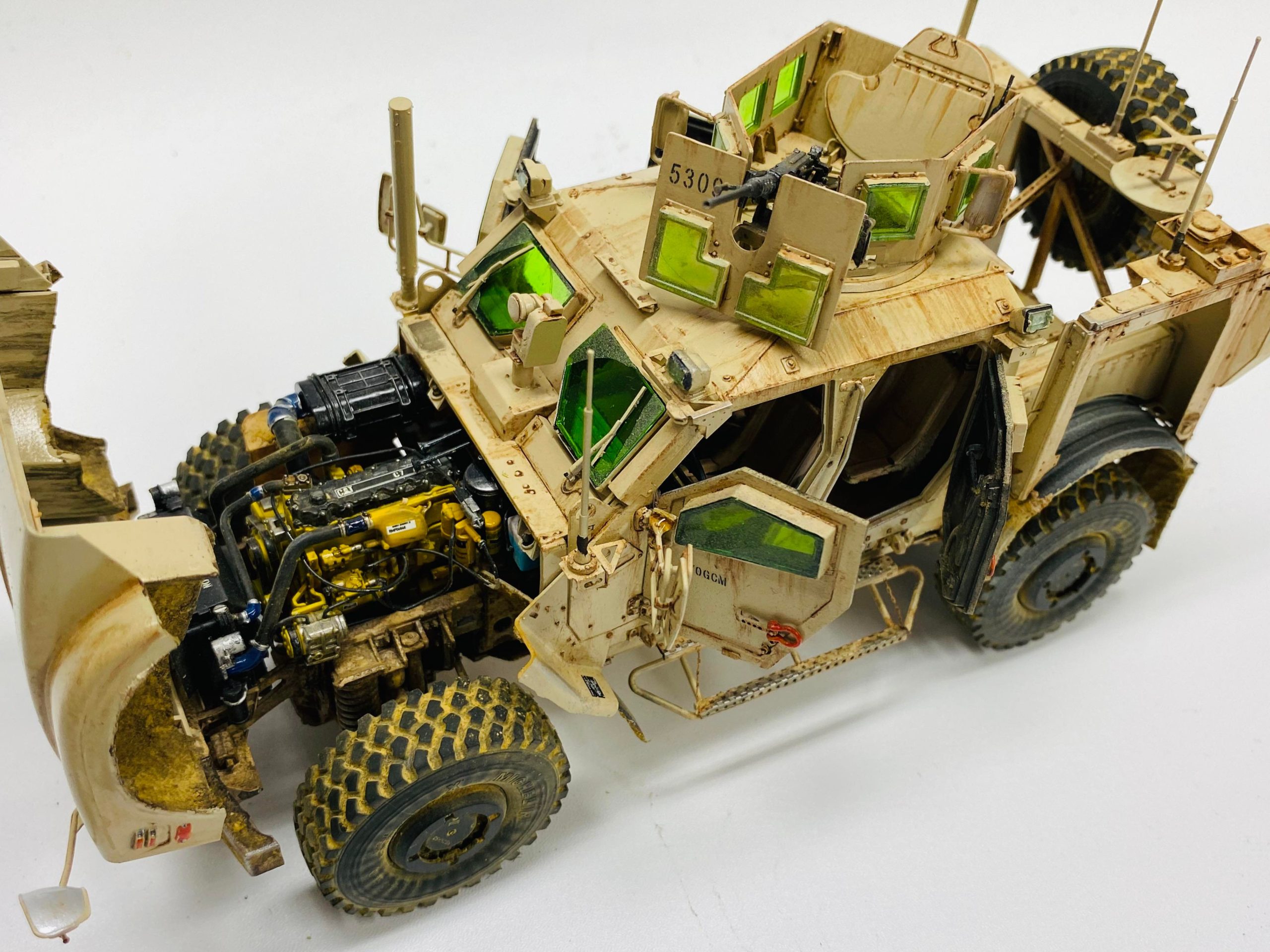 U.S. MRAP by Arjan Buis - The Art of Modeling Club