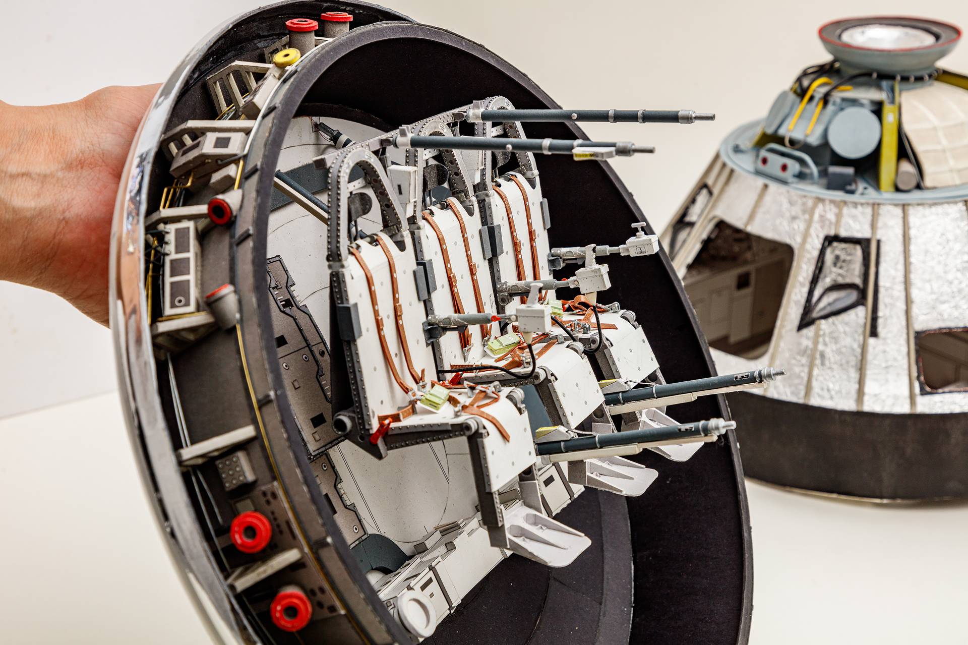 Apollo Command Module by Juriy Kolokolnikov - The Art of Modeling Club