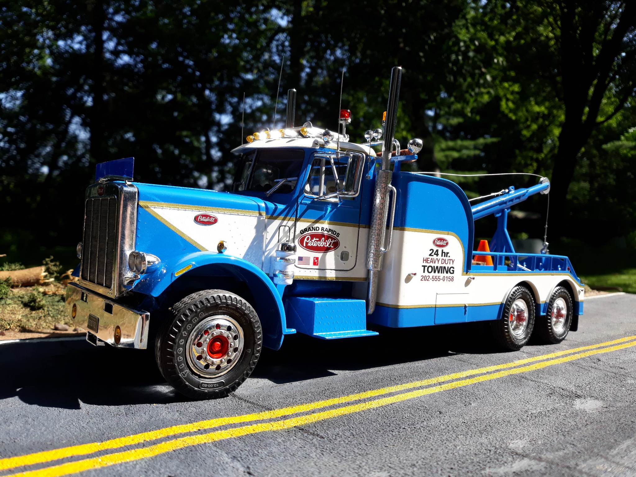 Amt peterbilt wrecker by Jimmy Erdman - The Art of Modeling Club