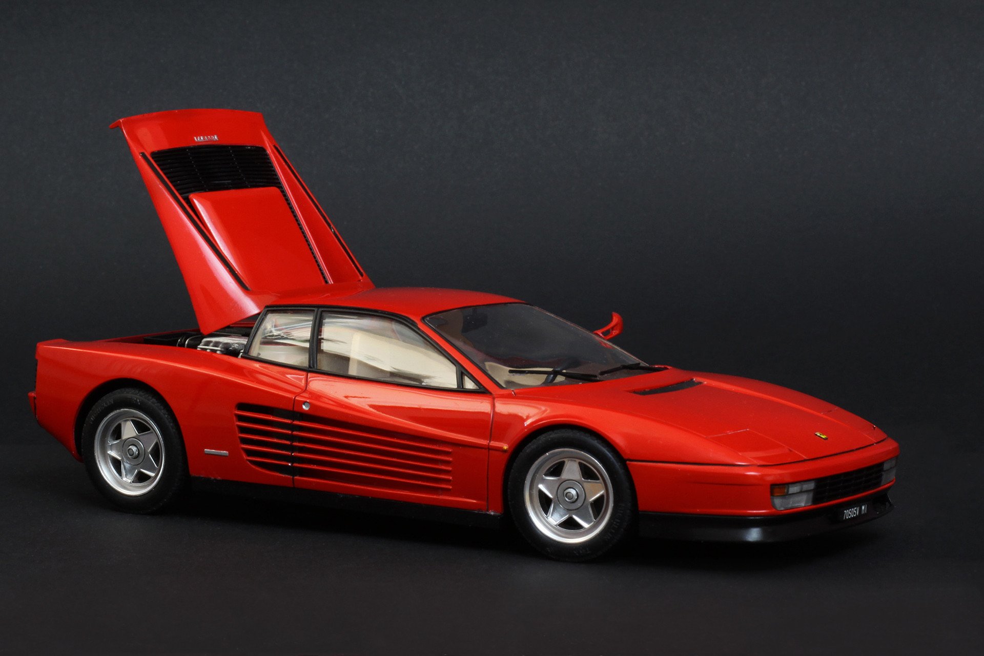 Ferrari Testarossa by Onimaru Teerapat - The Art of Modeling Club