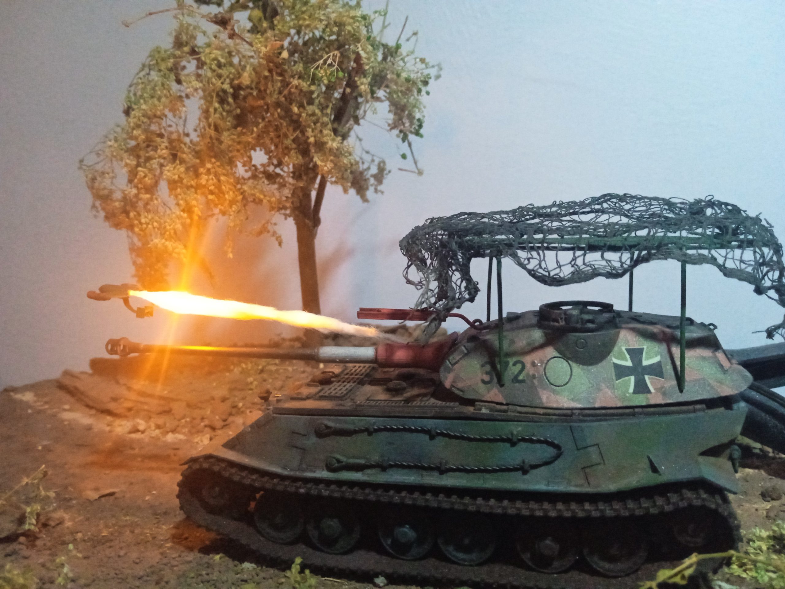 RARE VK 4502 VORNE FIRING, DIORAMA by Guillermo Garcia - The Art of ...