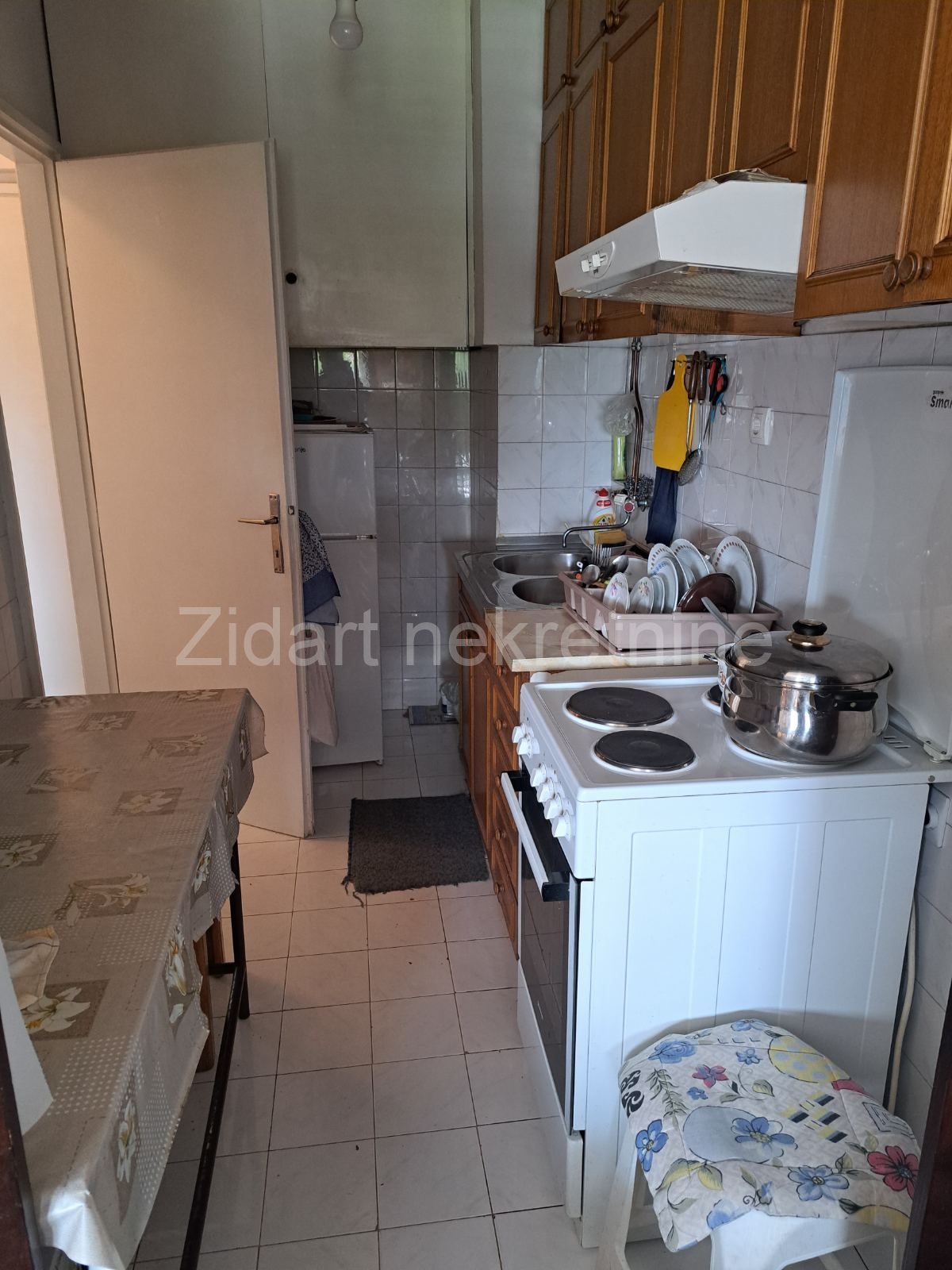 Stari Merkator, Bulevar maršala Tolbuhina, 2.0 stan