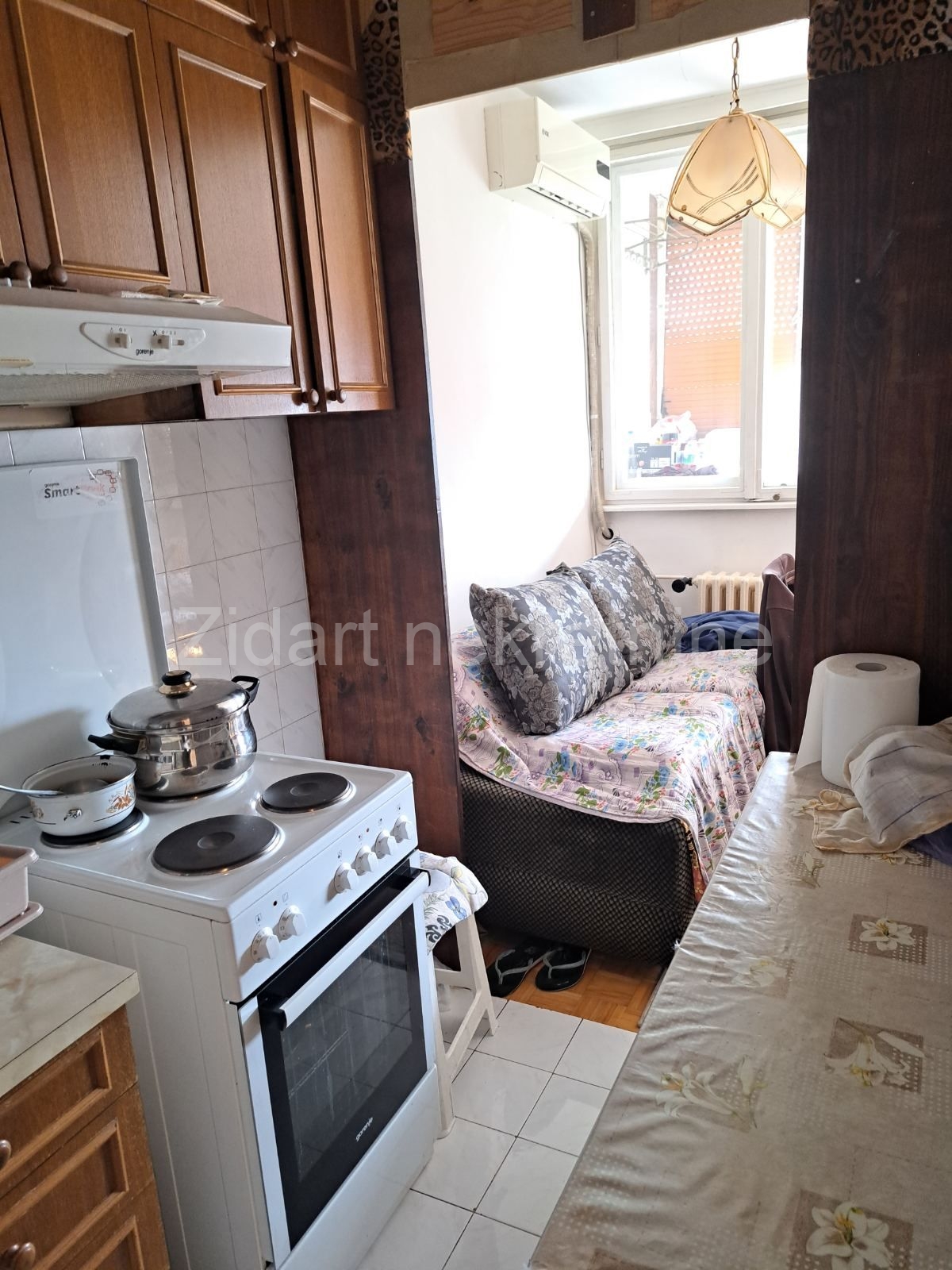 Stari Merkator, Bulevar maršala Tolbuhina, 2.0 stan