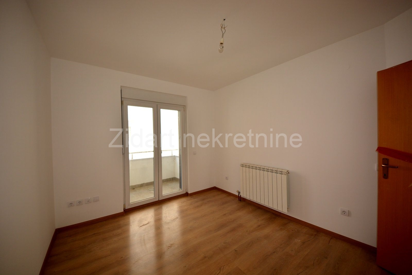 Zemun polje, 112m2, 4.0 - odlična novogradnja