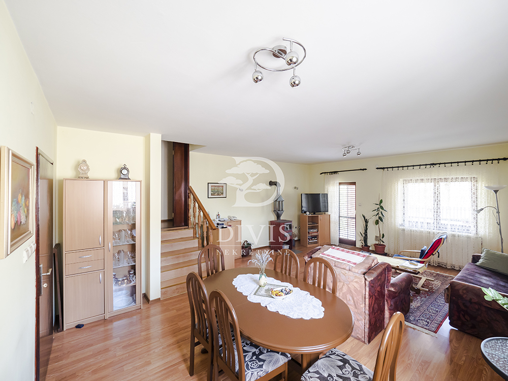 Plavi horizonti kuća tri etaže 358m2 7a placa