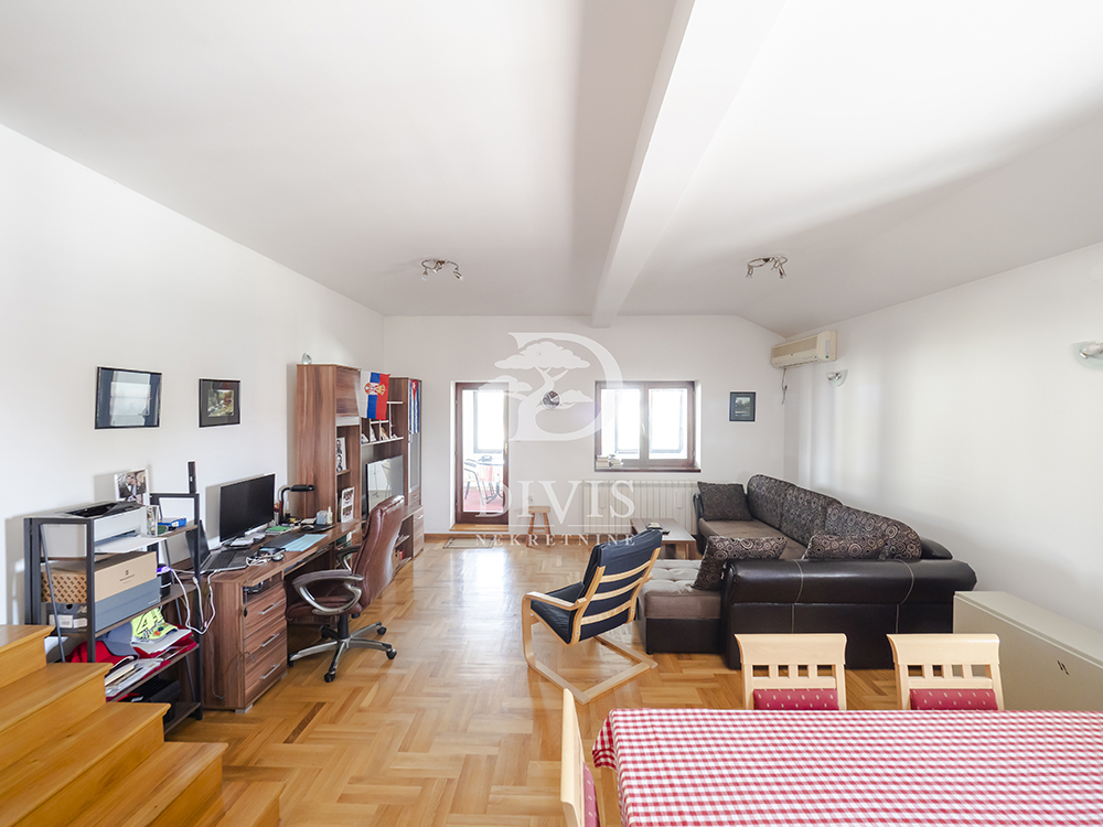 Plavi horizonti kuća tri etaže 358m2 7a placa