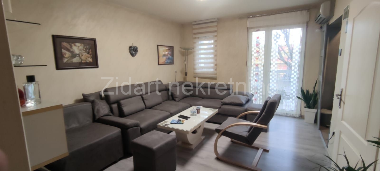 Zemun polje, Slobodana Bajića, stan 54m2, namešten