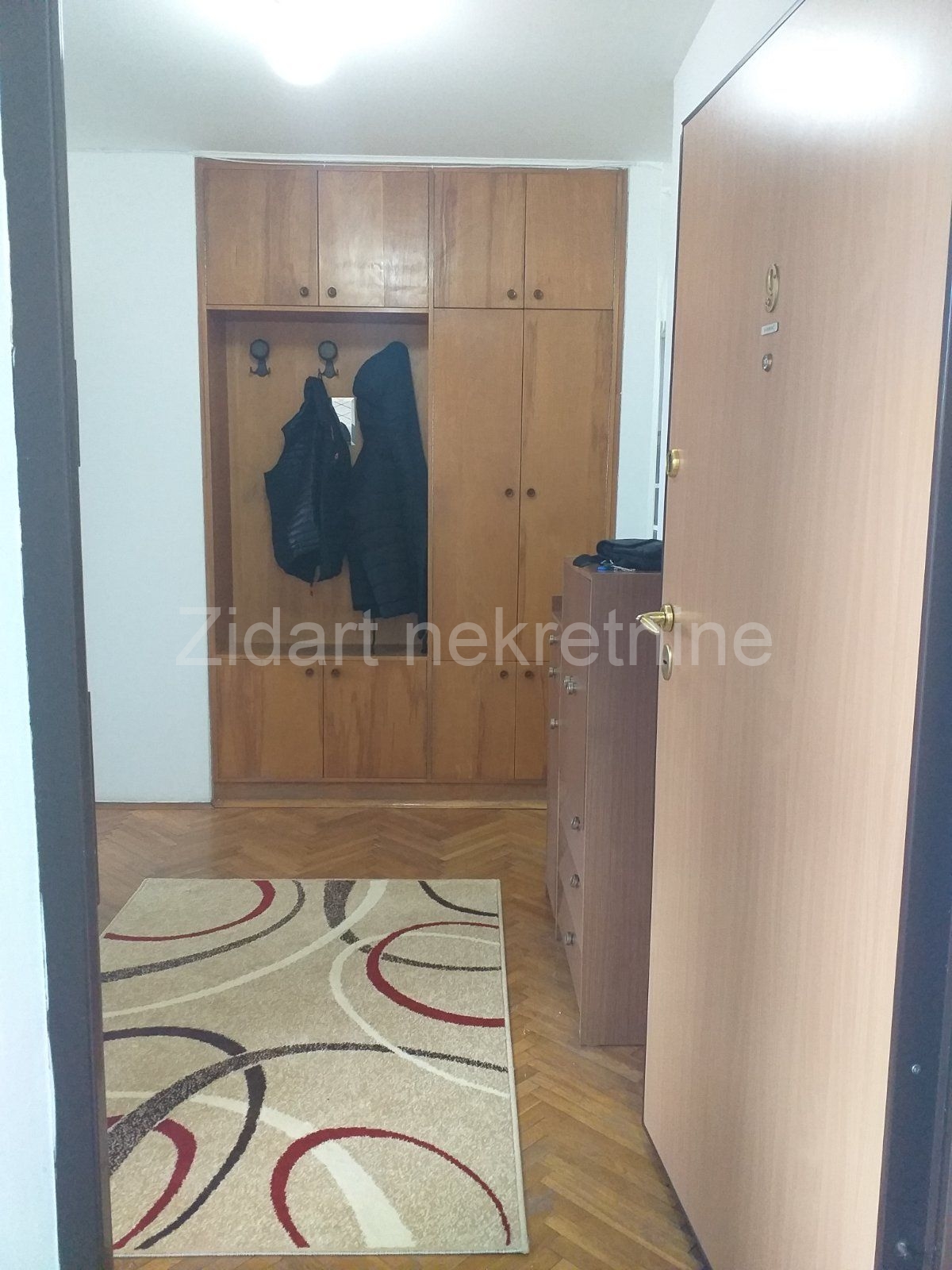 Miljakovac, namešten trosoban stan