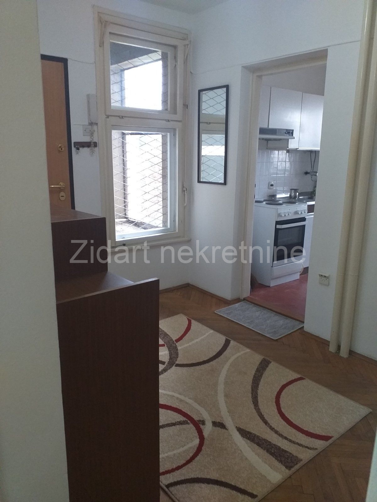 Miljakovac, namešten trosoban stan