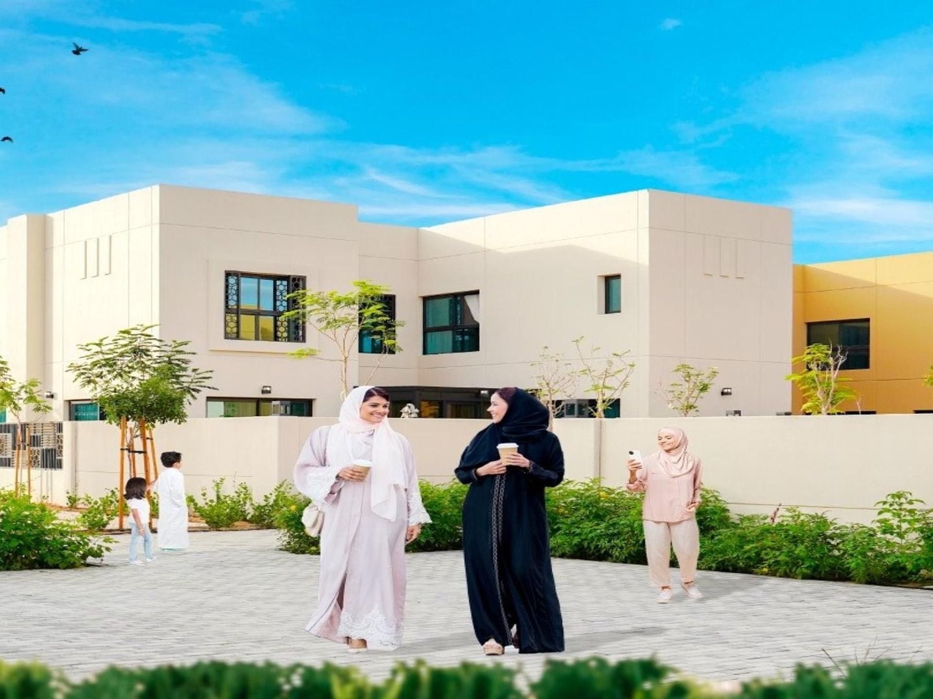 Spacieuses maisons de ville de luxe à Al Rahmaniya, Sharjah | Summer Homes