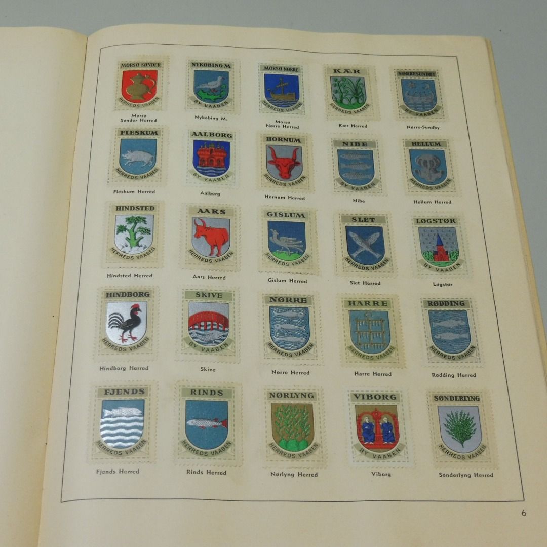 Album for Maerker af Danmarks Herreds- Birks- og Byvaaben mit 247 ...