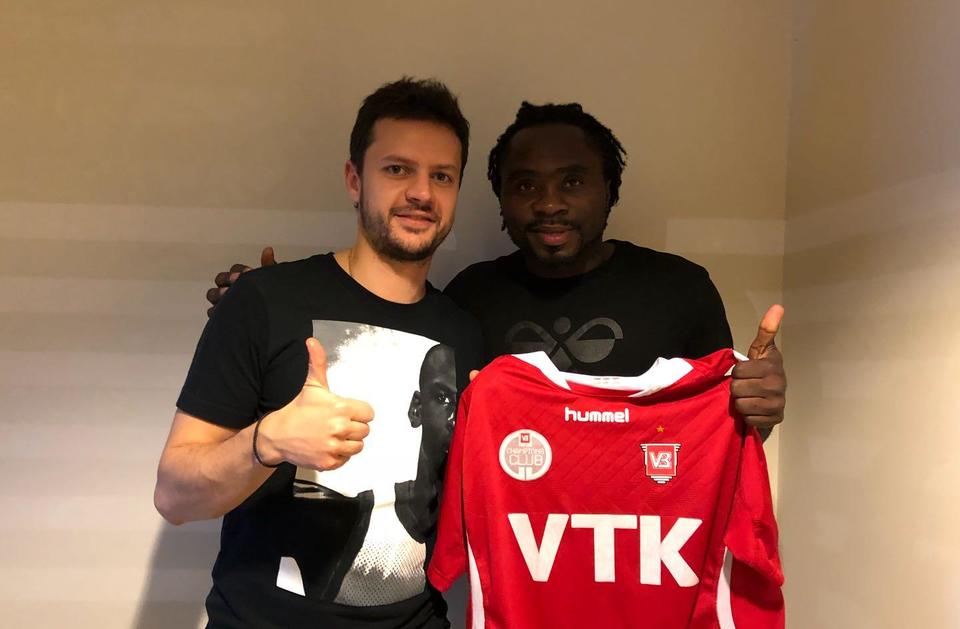 Vejle Boldklub henter Peter Utaka