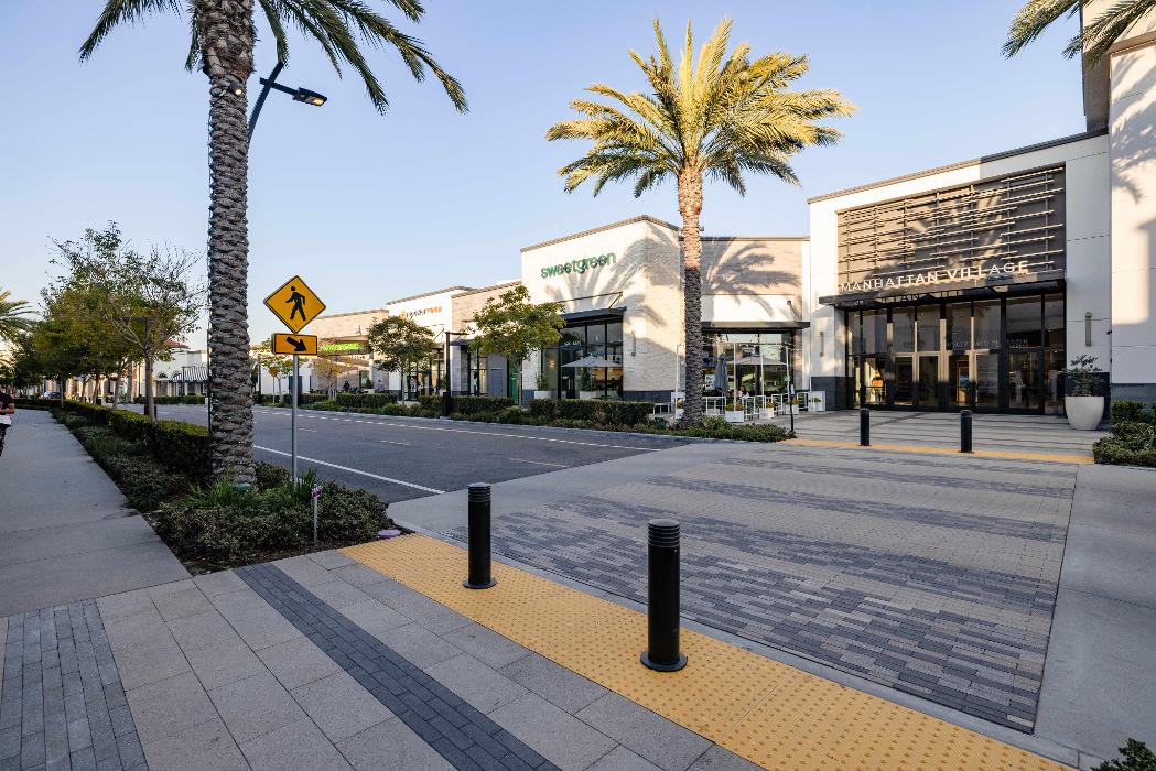 Apple Manhattan Village 3200 N Sepulveda Blvd Manhattan Beach CA 90266 US MapQuest