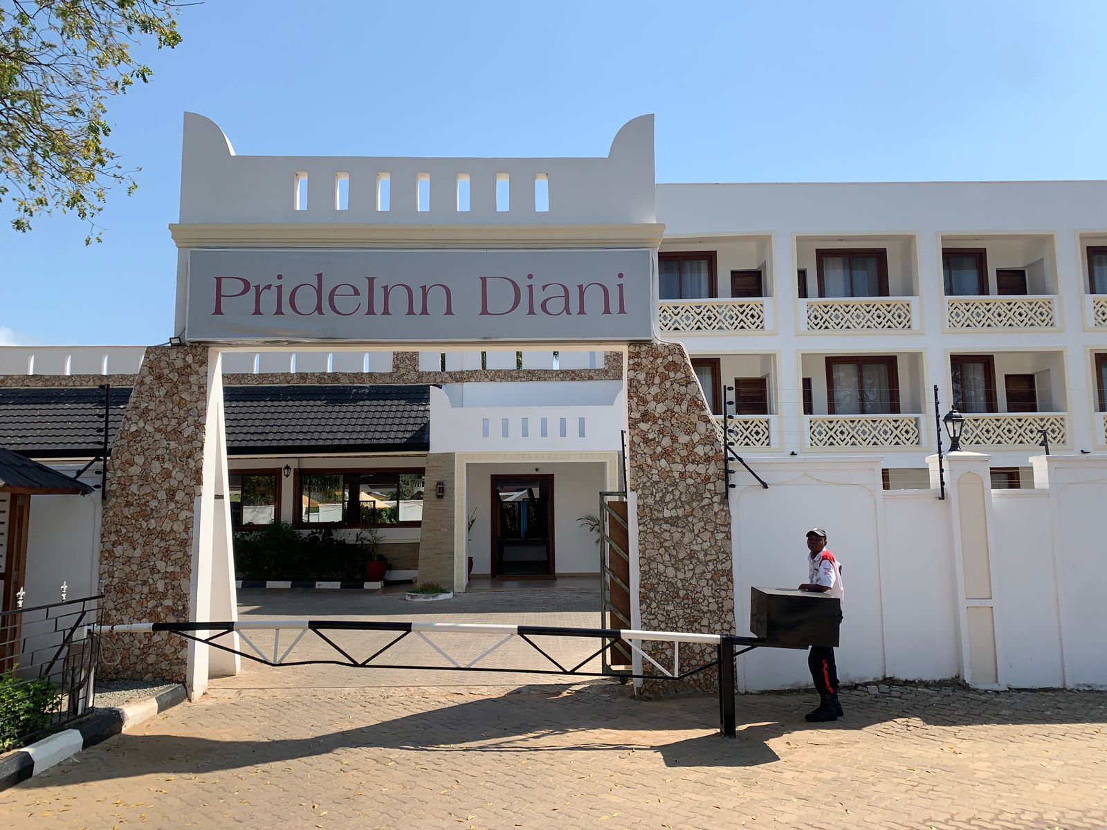 PRIDEINN HOTEL DIANI