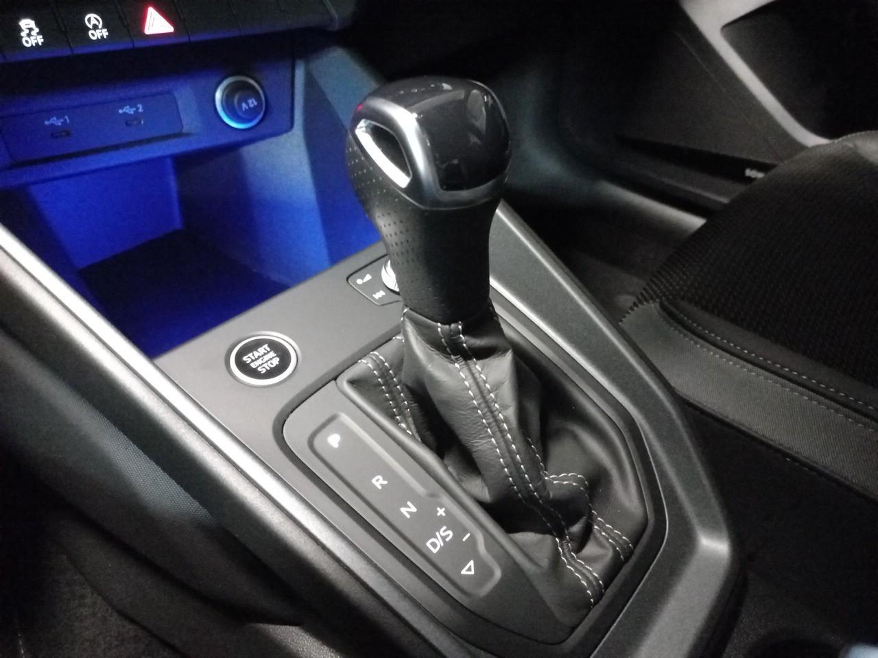 AUDI A1 SPORTBACK 40 TFSI 207CH S LINE S TRONIC 7 ESSENCE DE 2022 AVEC ...