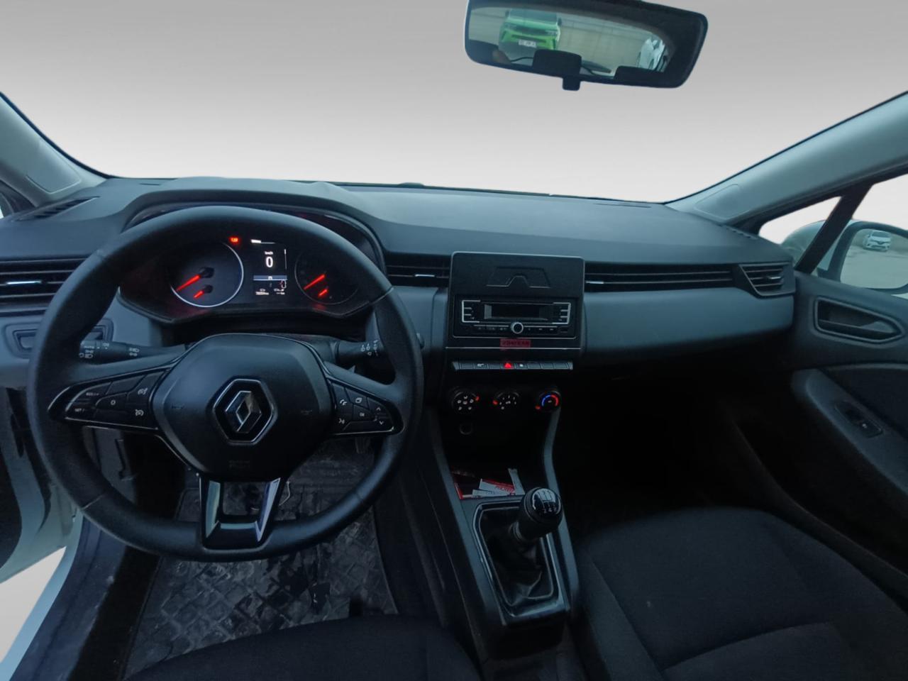 RENAULT CLIO 1.0 ICON SCE 65 DÜZ 5 67 BENZIN, 2022 , İSTANBUL (34885 ...