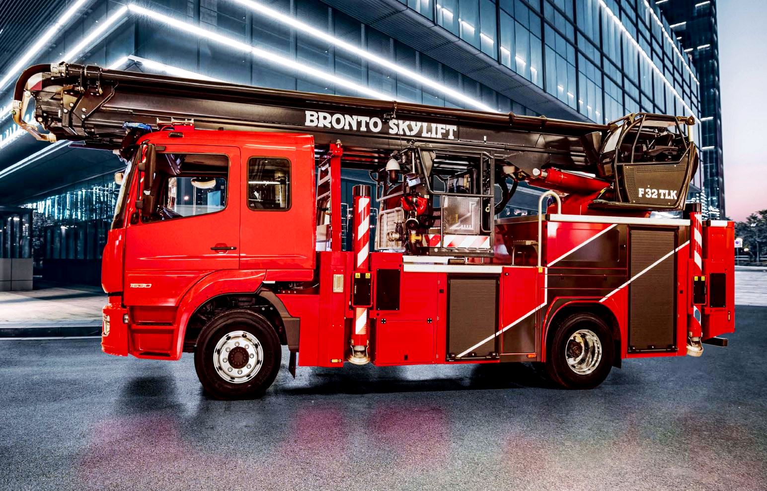 New Bronto fire rescue platform | Vertikal.net