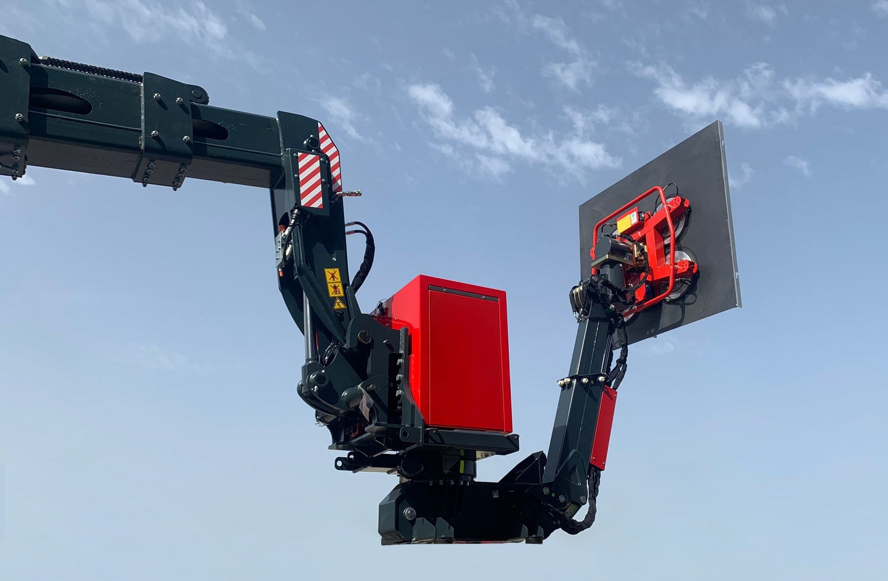 New telehandler panel handling attachment | Vertikal.net