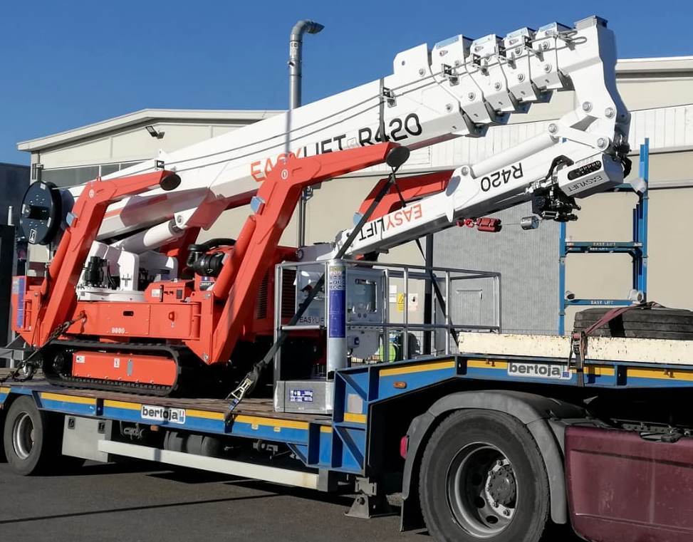 Big Easy Lifts for Lazio and Sardinia | Vertikal.net