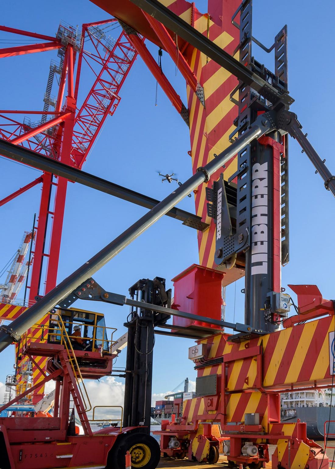 New lift system for raising STS cranes | Vertikal.net