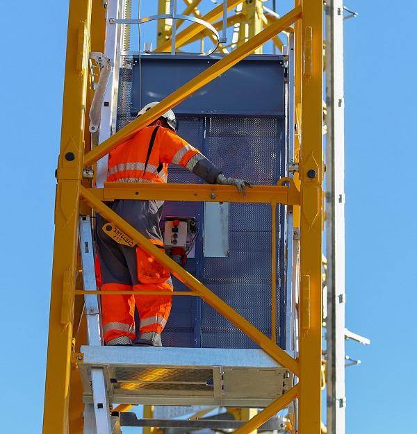 Geda & Potain unveil internal hoist | Vertikal.net